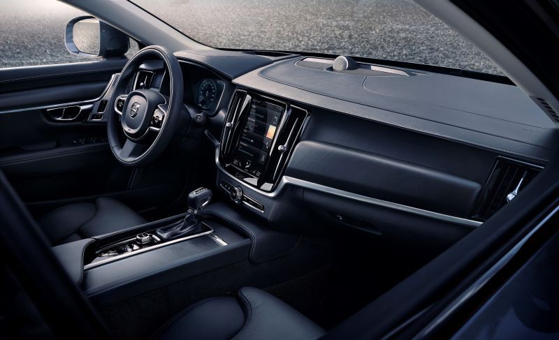 Volvo V90 Cross Country 2.0 T5 (254 Hp) AWD Automatic